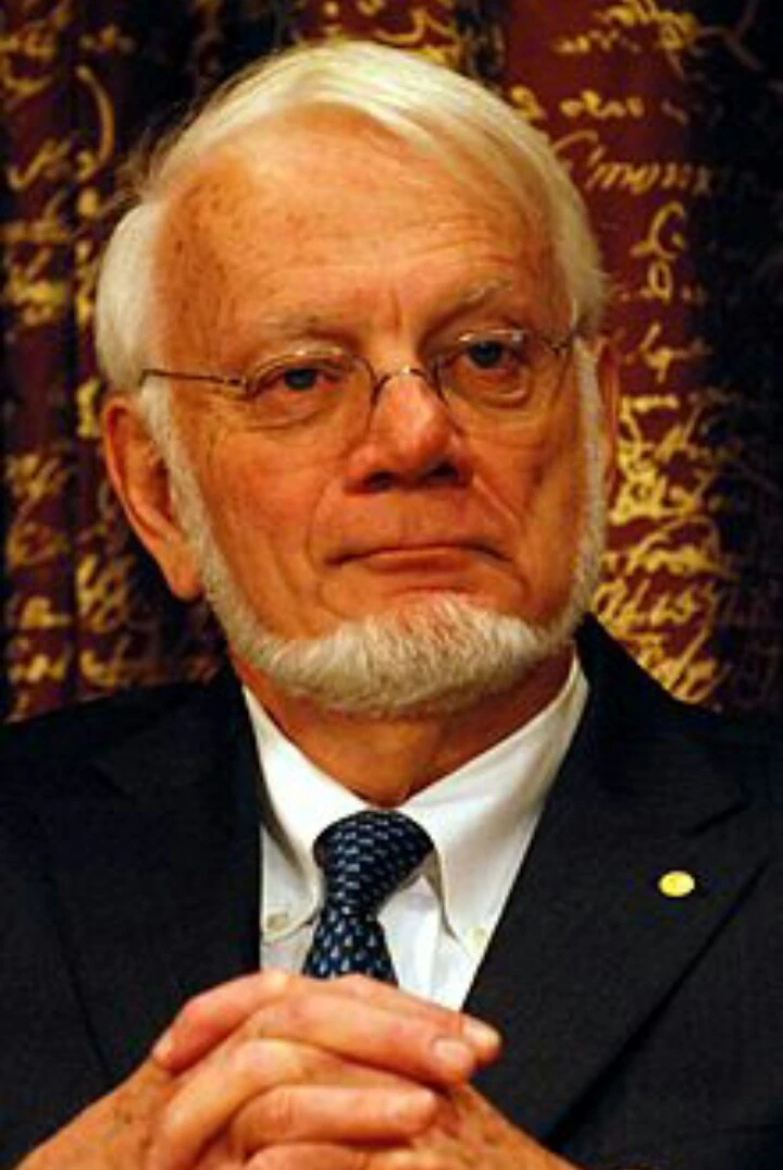 Thomas A. Steitz | Wauwatosa Wiki | Fandom