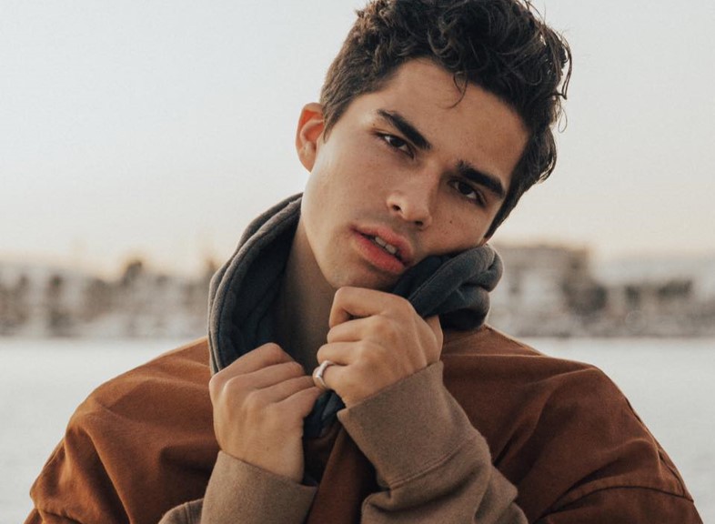 Alex Aiono | We Are One Song Contest Wikia | Fandom