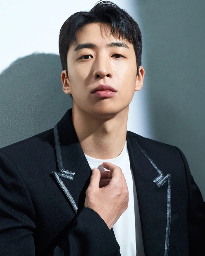 Yoo Su-bin | Classe dos Heróis Fracos Wiki | Fandom