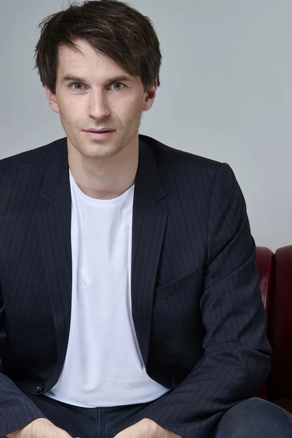 Simon Becker | Wege zum Glück Wiki | Fandom