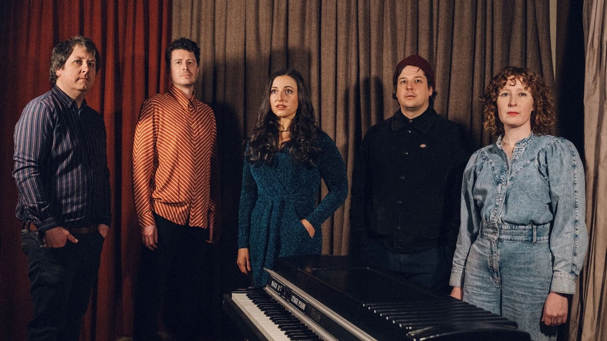 Dŵr | Welsh Song Lyrics Wiki | Fandom