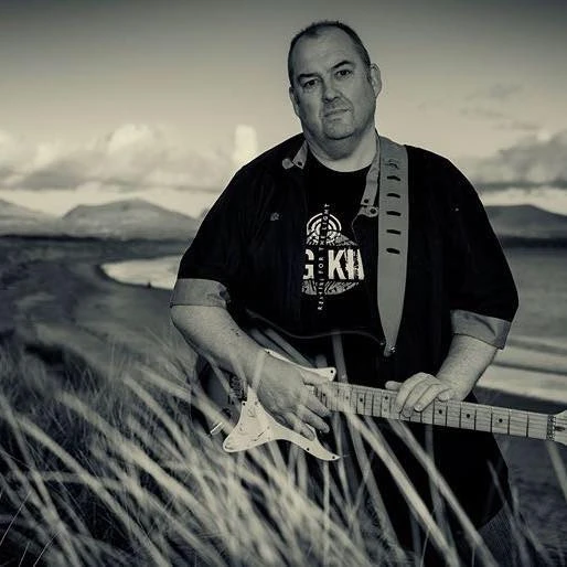 Seren yn y Nos | Welsh Song Lyrics Wiki | Fandom