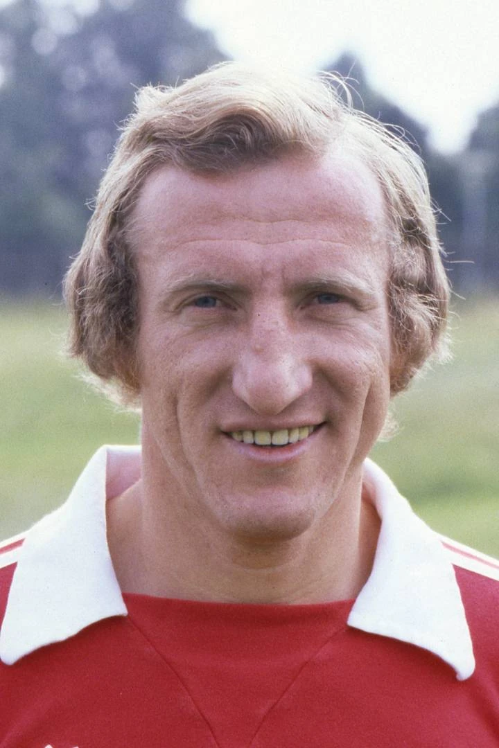 Hans-Georg Schwarzenbeck | PES Stats Fanon | Fandom