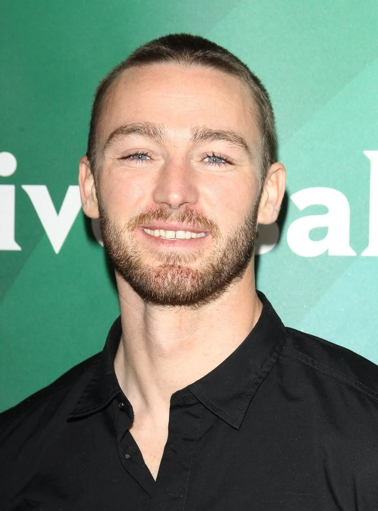 Jake McLaughlin | The Werewolf Diaries Wiki | Fandom