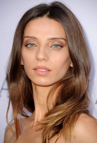 Angela Sarafyan | Westworld Wiki | Fandom