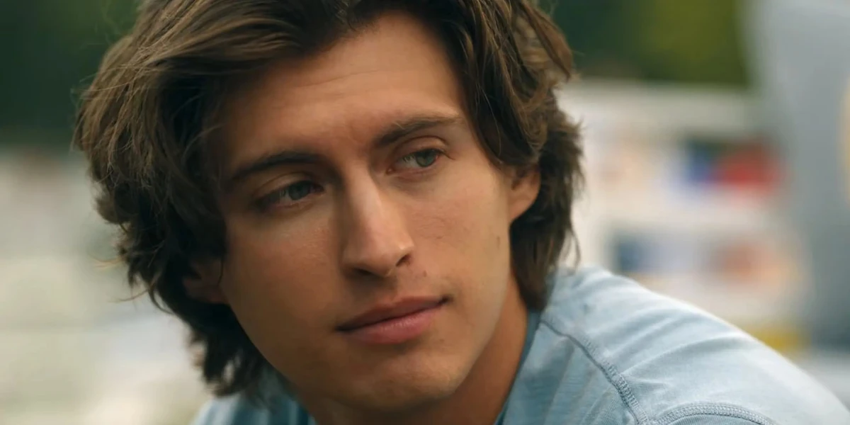 Ebon | We Were Liars Wiki | Fandom