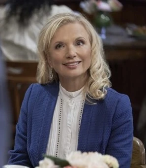 Helen Bouchard | When Calls the Heart Wiki | Fandom