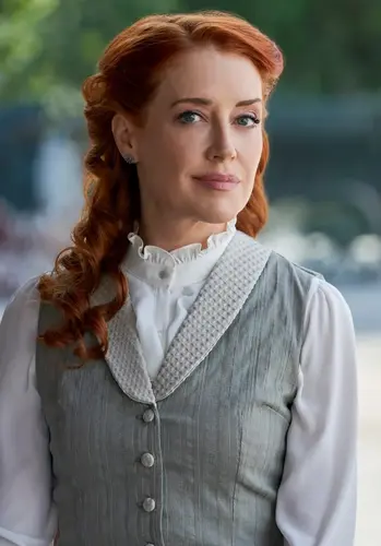 Molly Sullivan | When Calls the Heart Wiki | Fandom