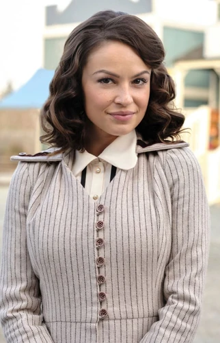 Fiona Miller | When Calls the Heart Wiki | Fandom