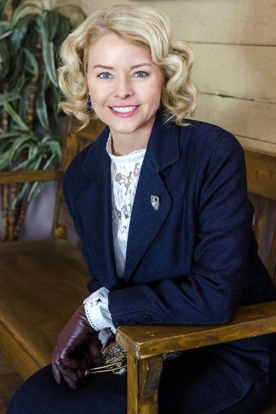 Nora Avery | When Calls the Heart Wiki | Fandom