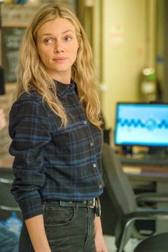Hailey Upton | Whumpapedia Wiki | Fandom