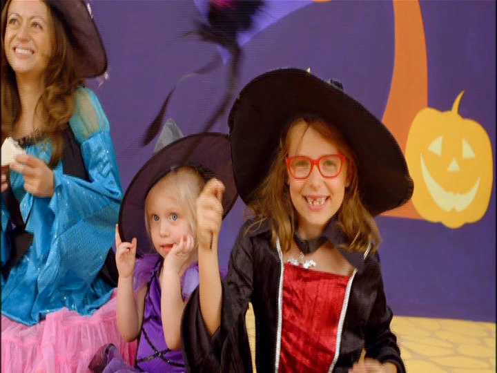 Category:Child singers | Wigglepedia | Fandom