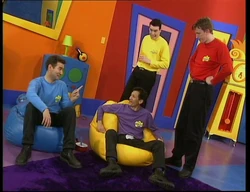 The Wiggles Building Blocks 44. Free Motion Quilt Circles And Wiggles