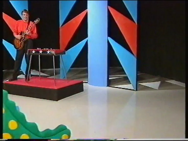 Yamaha YC-10 ("Red Starry Keyboard")/Gallery | Wigglepedia | Fandom