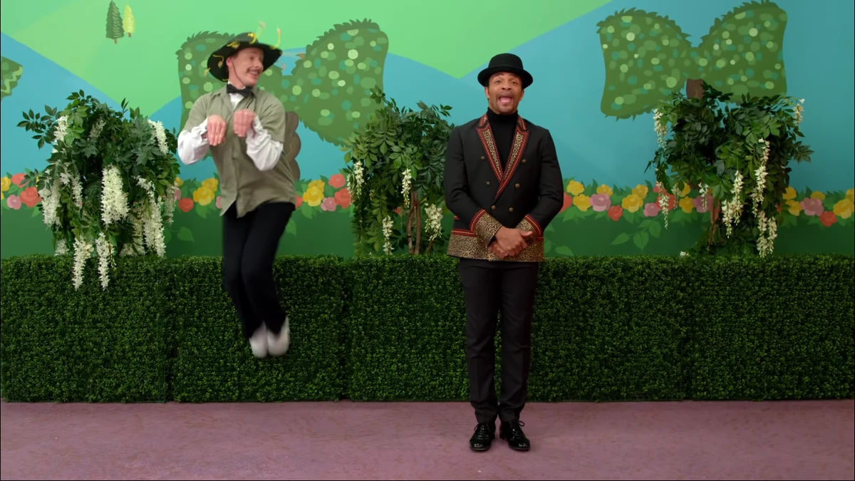 Paul the Dancing Waiter | Wigglepedia | Fandom