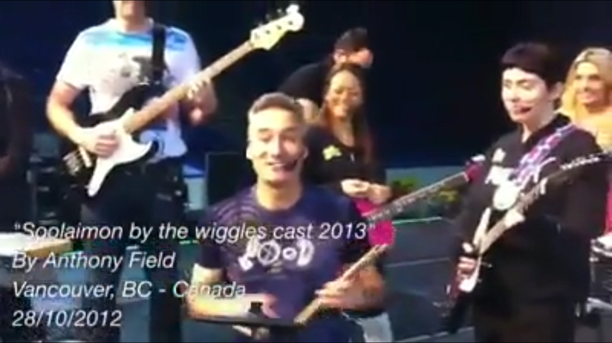The Wiggles performed Neil Diamond's Soolaimon | Wigglepedia | Fandom