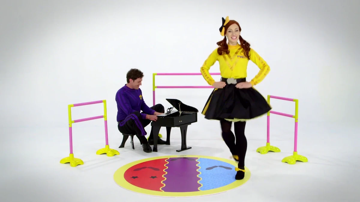 Skipping In A Circle | Wigglepedia | Fandom