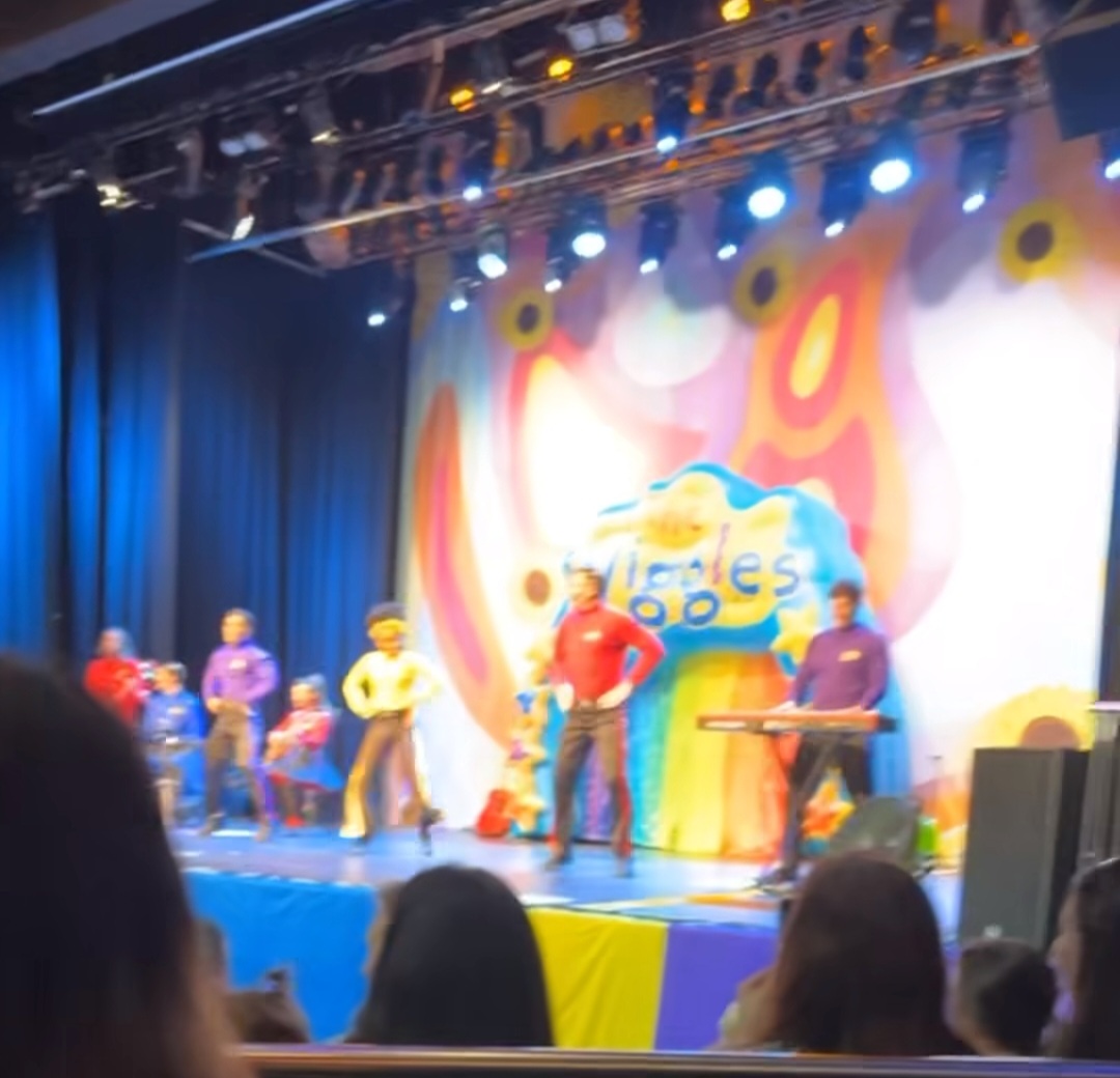 Wiggle Groove Tour/Gallery | Wigglepedia | Fandom Wiggle Groove Tour/Gallery | Wigglepedia | Fandom