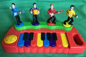 Dancing Keyboard | Wigglepedia | Fandom