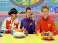 Wiggly Telephone | Wigglepedia | Fandom