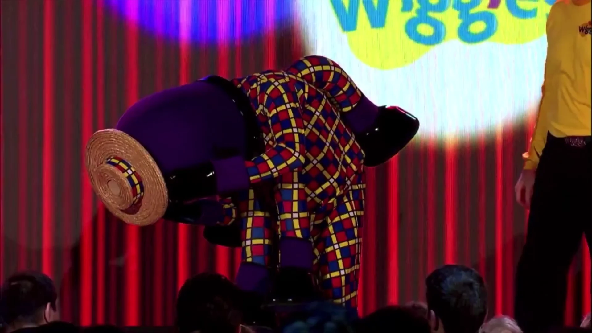 The Wiggles Lachy Sleeping Skit