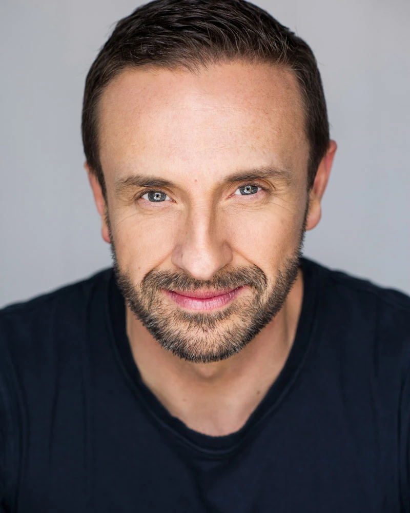 Mitchell Butel | Wigglepedia | Fandom