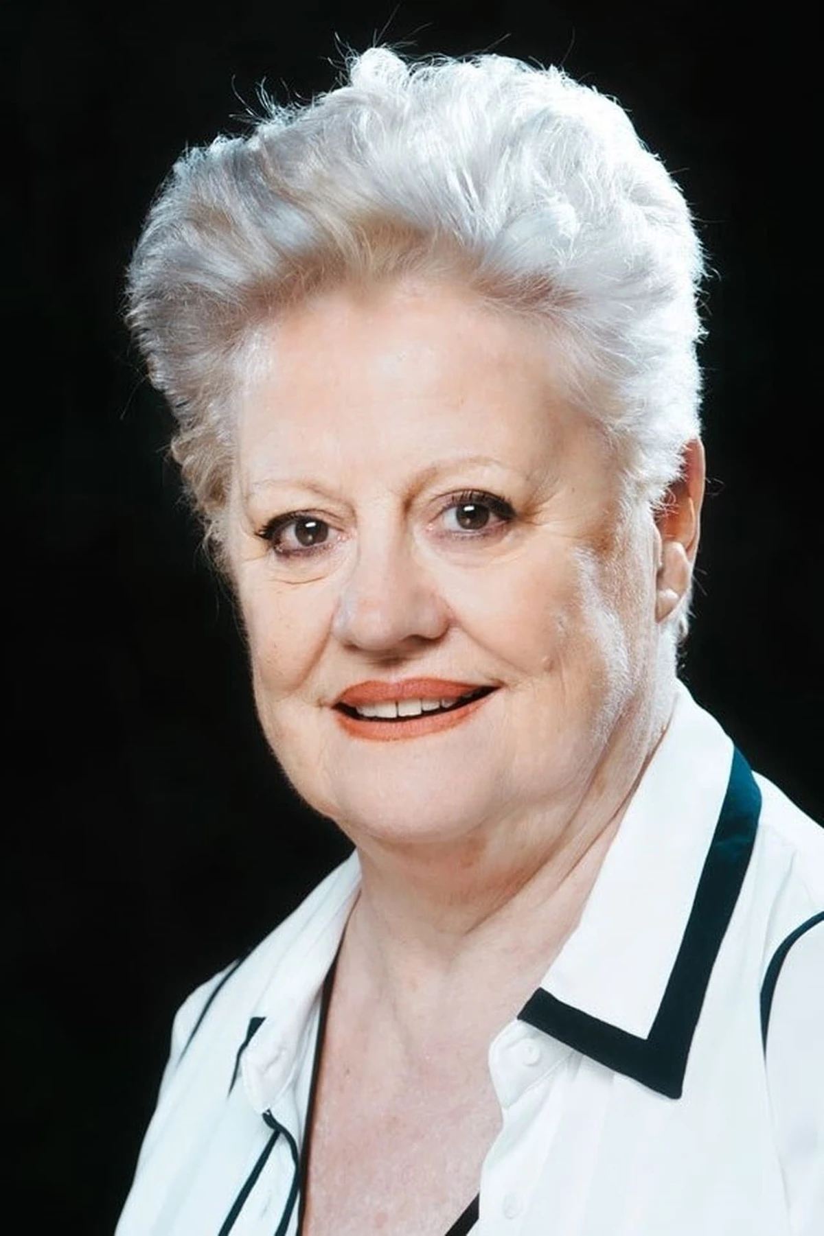 Maife Gil | Doblaje España Wiki | Fandom