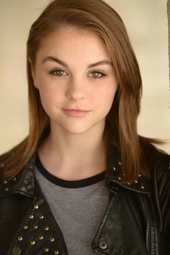 Amber Noel (SkyRipper's World) | Harry Potter Fanon Wiki | Fandom