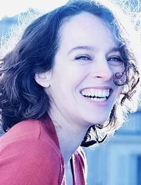 Sara Viot | Wiki Doublage francophone | Fandom