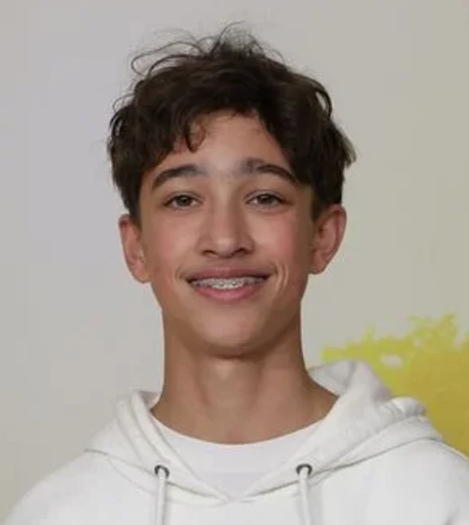 Sacha Tomassian | Wiki Doublage francophone | Fandom