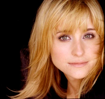 Allison Mack | Wilfred Wiki | Fandom