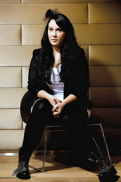 Lisa Lois | WIM Wiki | Fandom