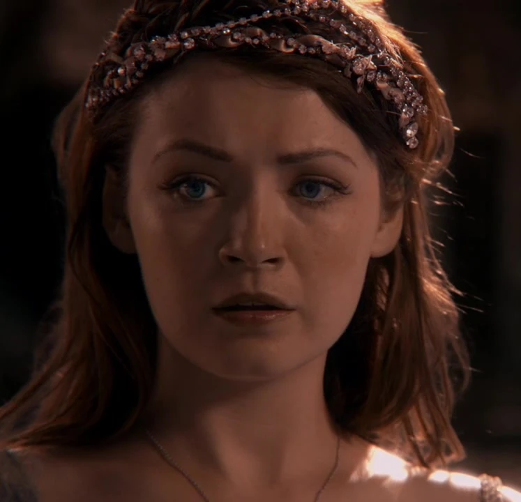 Queen Lurina | Window of Worlds Wiki | Fandom