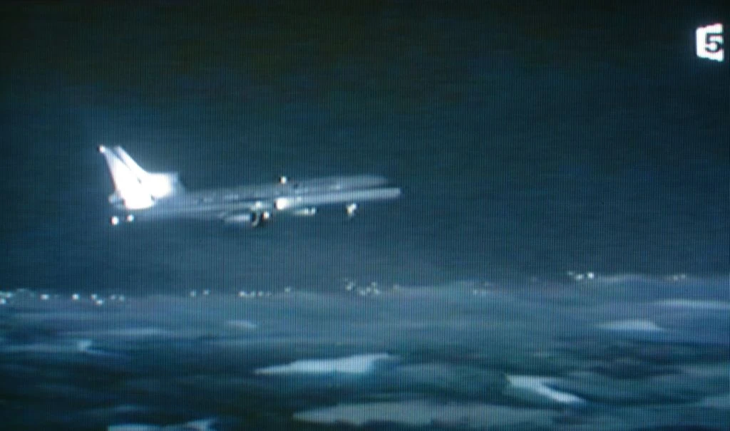 N310EA | Wings on Film Wiki | Fandom