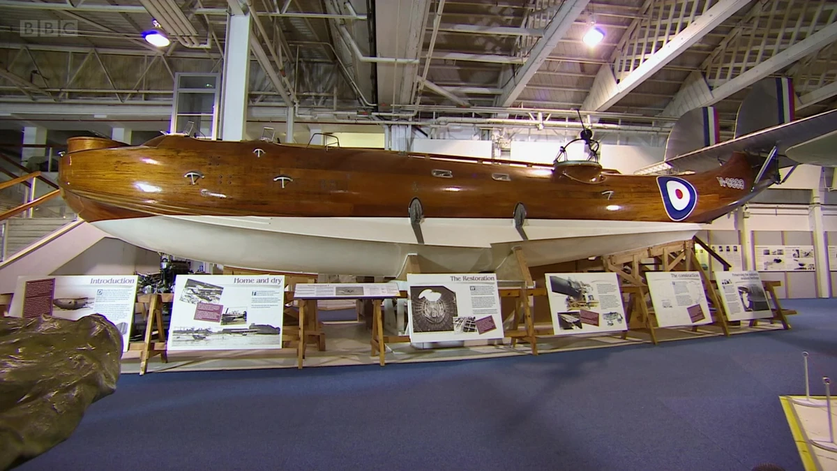 N9899 | Wings on Film Wiki | Fandom