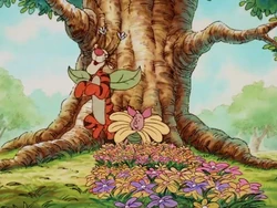 Buzz Buzz | Winniepedia | Fandom