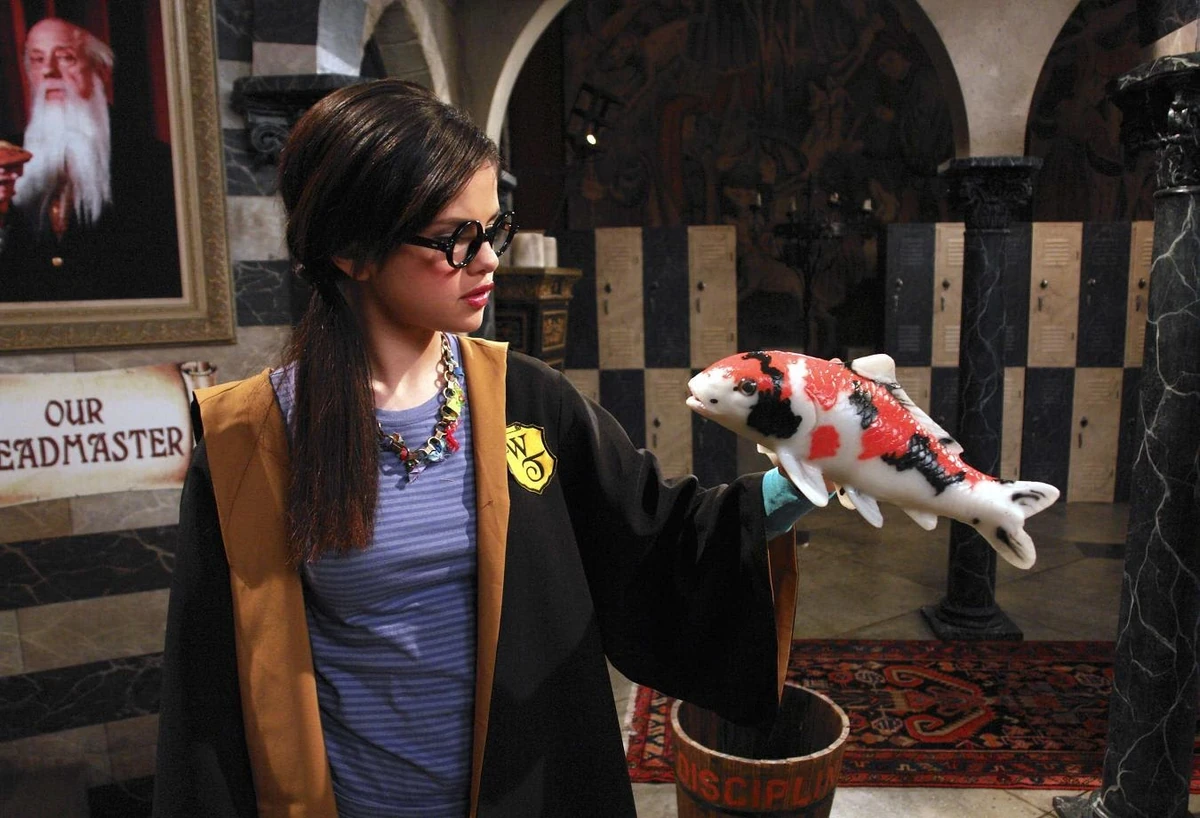 Messenger Fish | Wizards of Waverly Place Wiki | Fandom