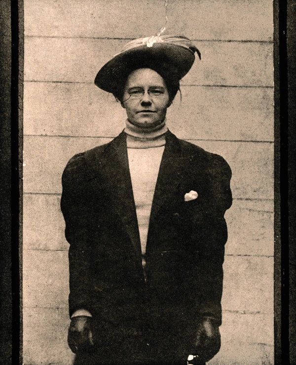 Lou Rogers | Women In Comics Wiki | Fandom