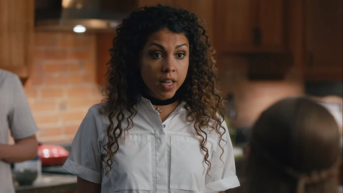 Bad Help | Workin' Moms Wiki | Fandom