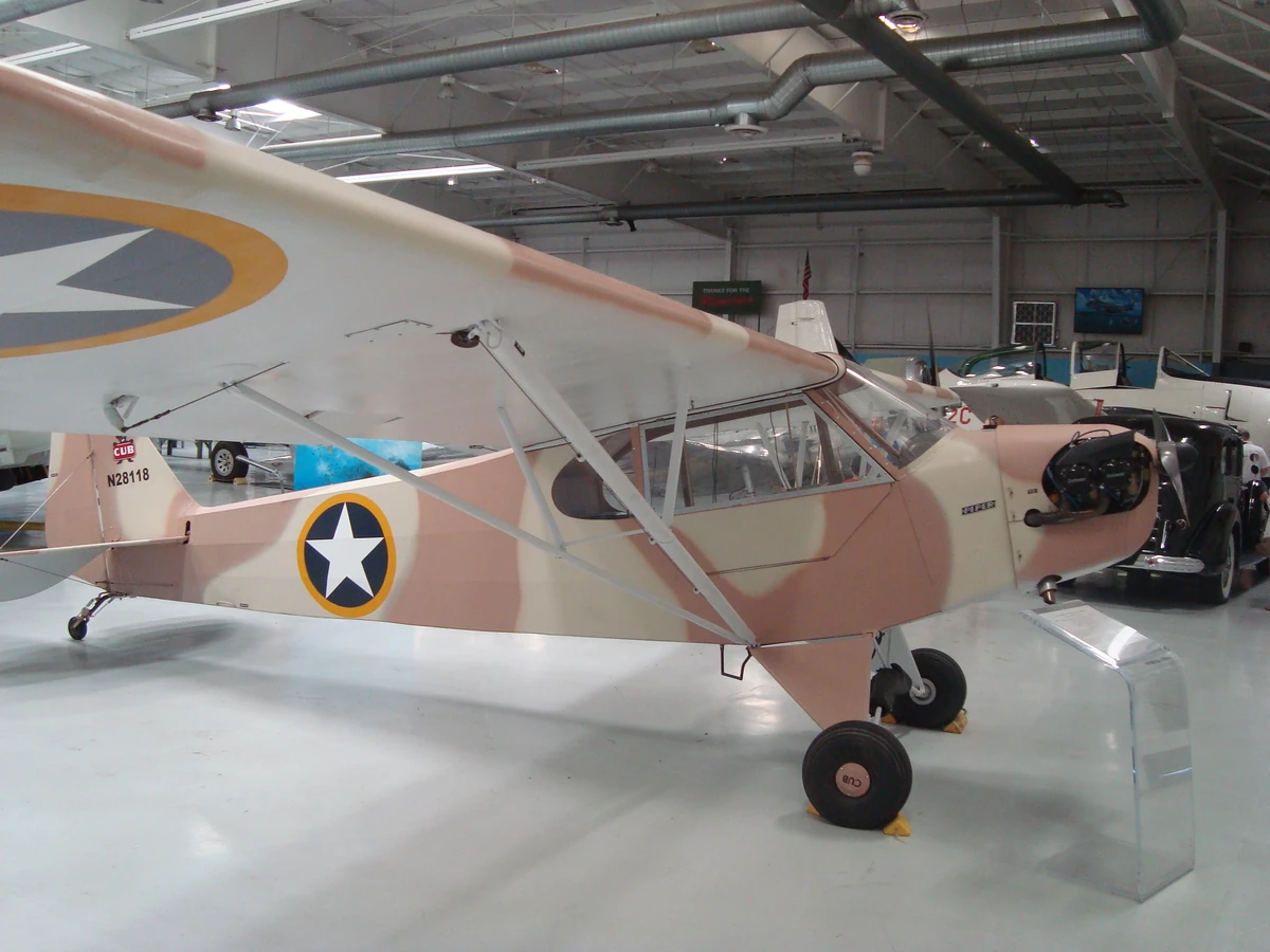 Piper L-4 Grasshopper | World War II Wiki | Fandom