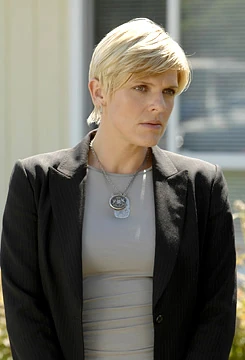 Emily Reynolds | World Wiki | Fandom