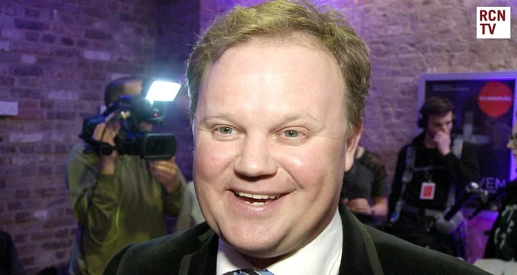 Justin Fletcher | The Worst Witch Wiki | Fandom