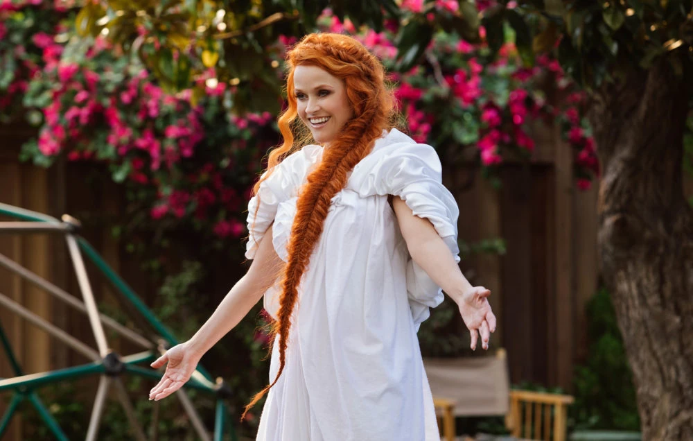 Mrs. Whatsit | Wrinkle in Time Wiki | Fandom