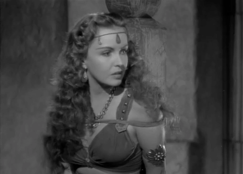 Zandra | WW2 Movie Characters Wiki | Fandom