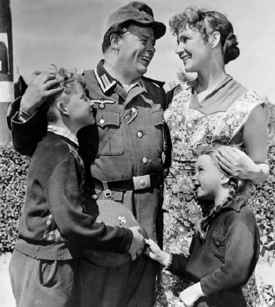 Kern | WW2 Movie Characters Wiki | Fandom