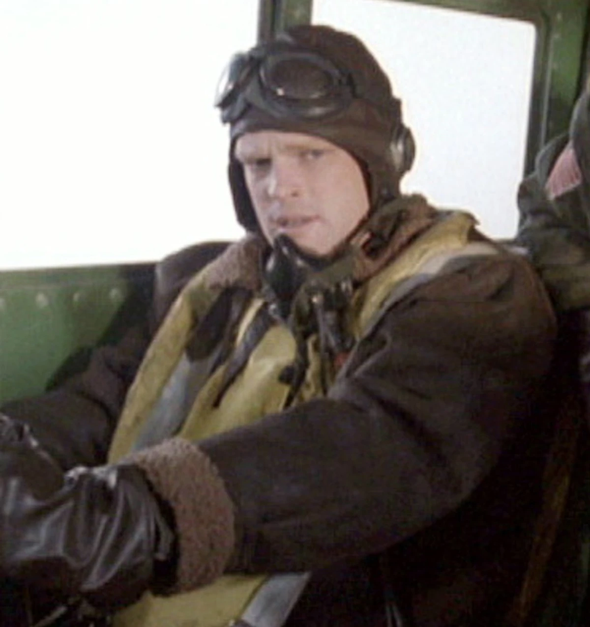 Porter (Reign of the Gargoyles) | WW2 Movie Characters Wiki | Fandom