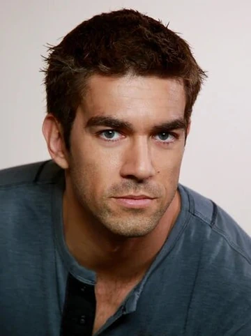 Daniel Stevens Model Somewhere Between 'Downton Abbey' And Now, Dan