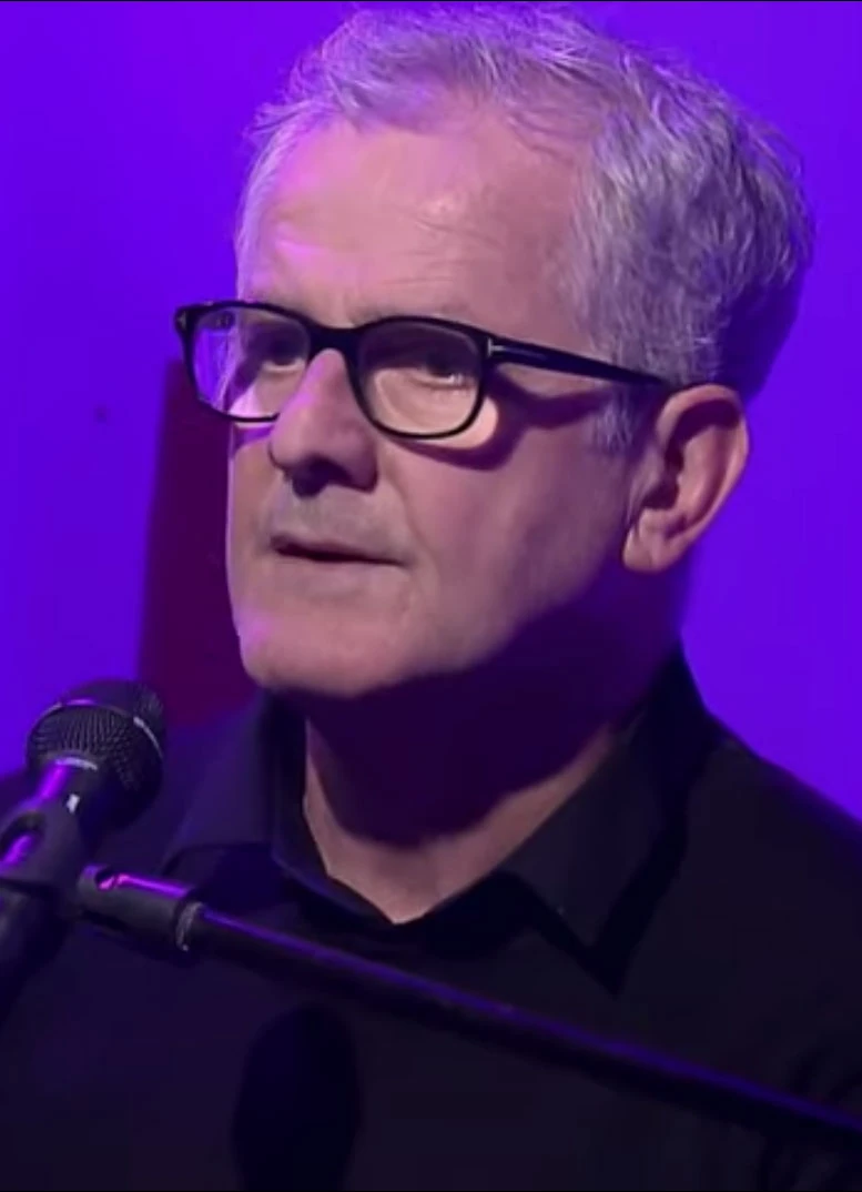 Huw Chiswell | Wici Y Cyfryngau Cymraeg | Fandom