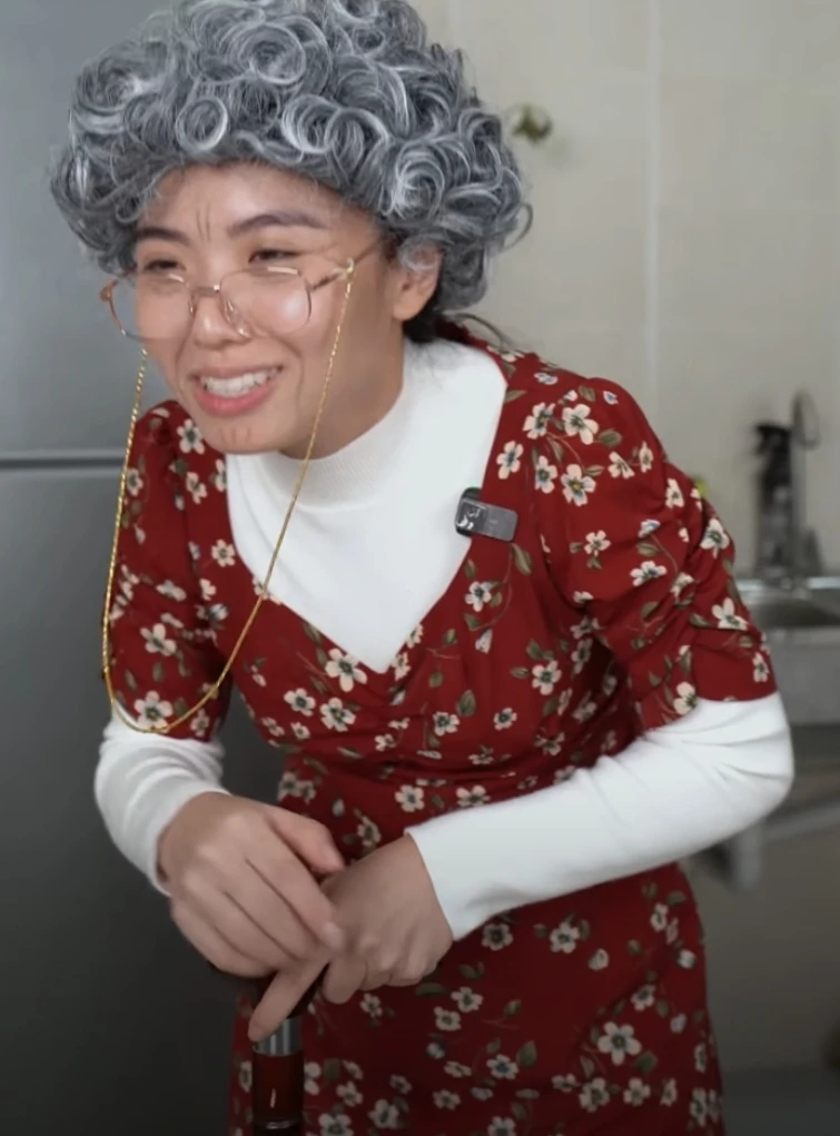 Siowei’s Grandma | YAEYSiowei Wiki | Fandom