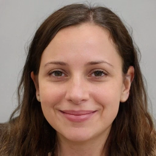Farrah Mayet | Yatoroba Wiki | Fandom